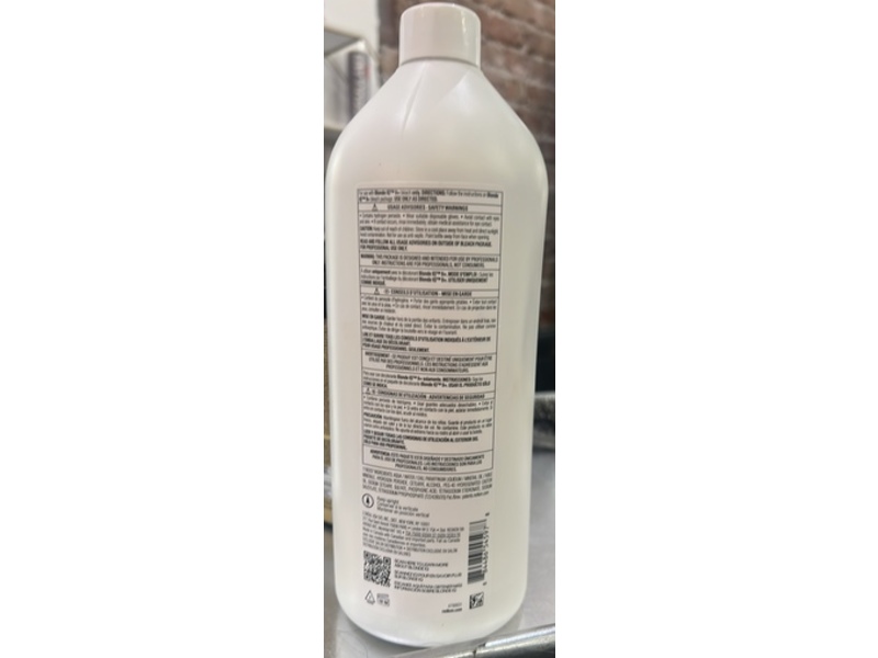 Redken Pro-Oxide Oil Developer, Volume 30, 33.8 fl oz/1000 mL ...